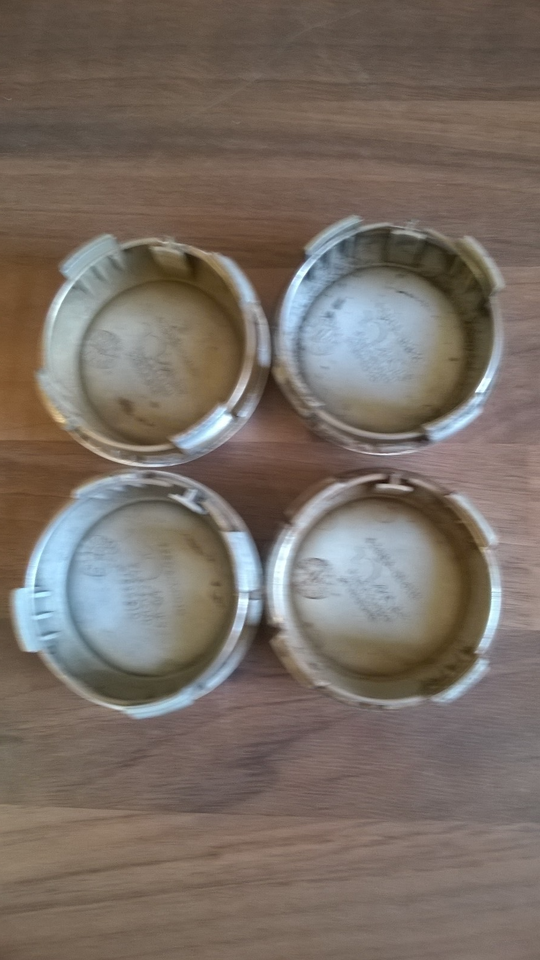 Toyota Yaris Mk1 OE Alloy Wheel Centre Caps Set 42603-00010 27568010 ...