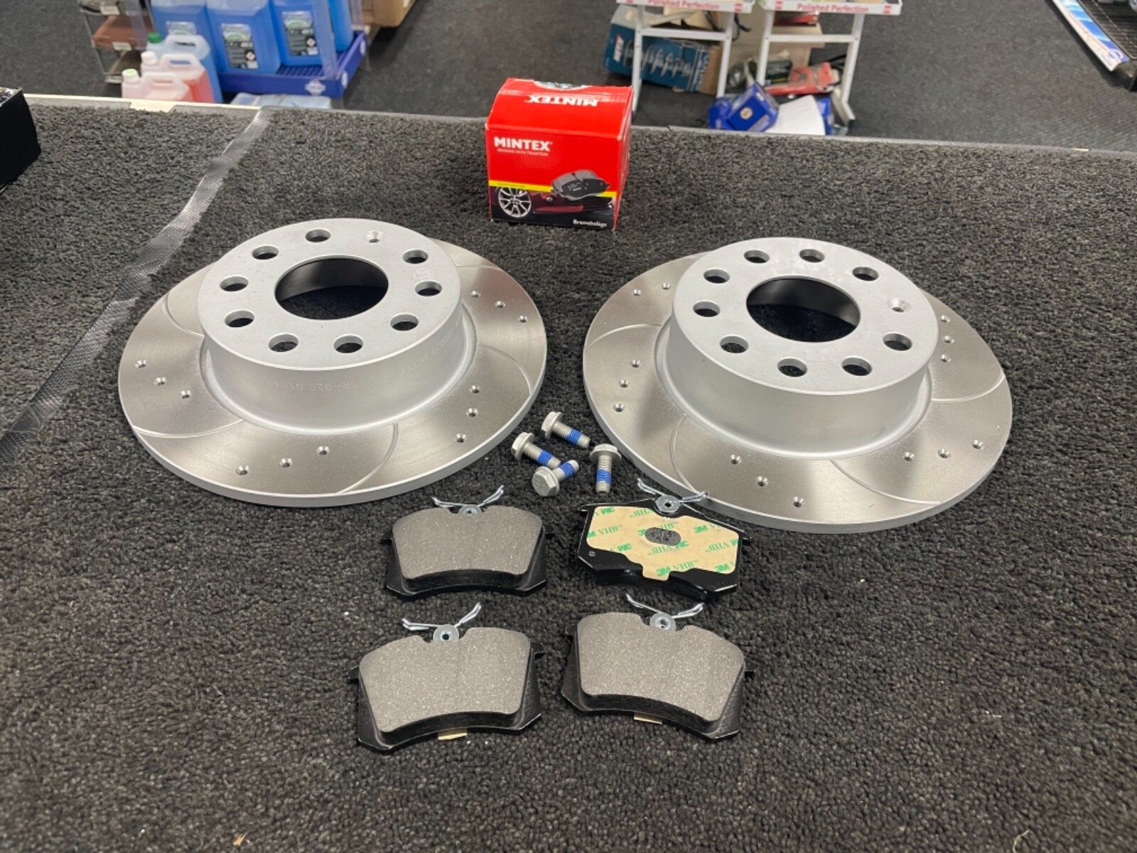 VW POLO MK5 1.4GTi 6R BRAKE DISC DRILLED GROOVED BRAKE PAD FRONT REAR ...