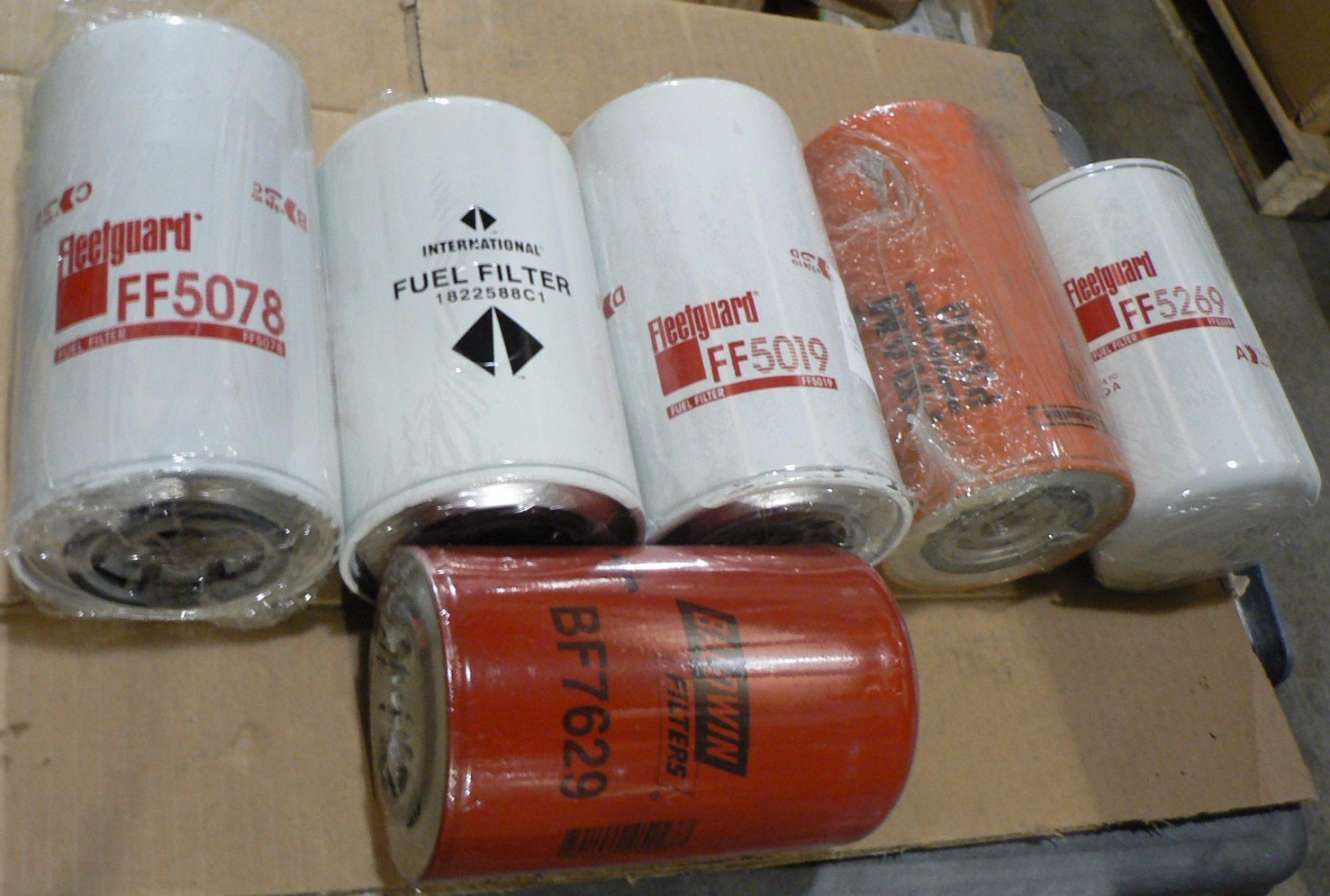 Donaldson Fuel Filter 1 Per Purchase FF5078 FF5019 FF5269 BF7629 P3360 ...