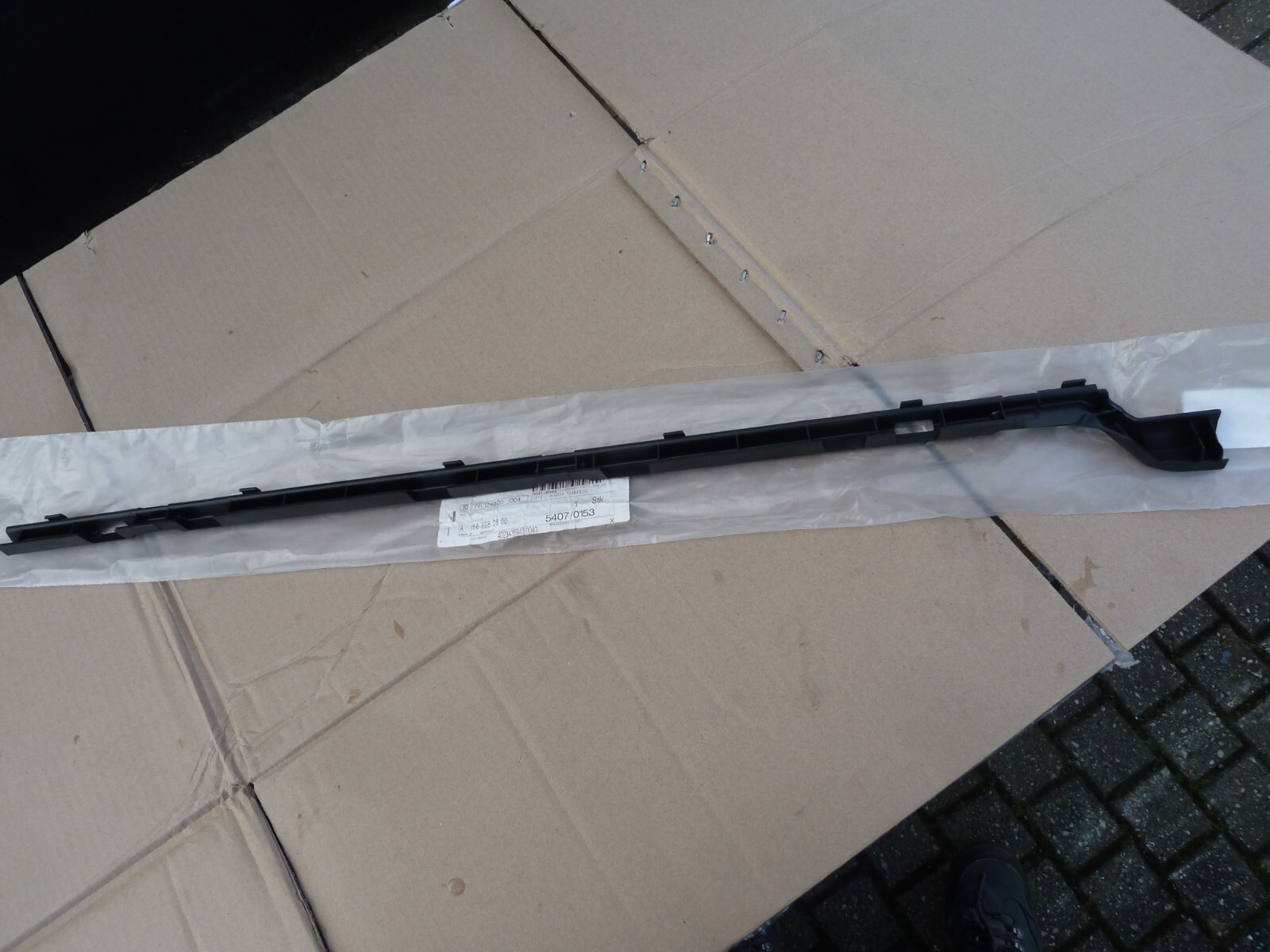 Mercedes-Benz GLA X156 Befestigungsschiene Schweller Vorne Rechts ...