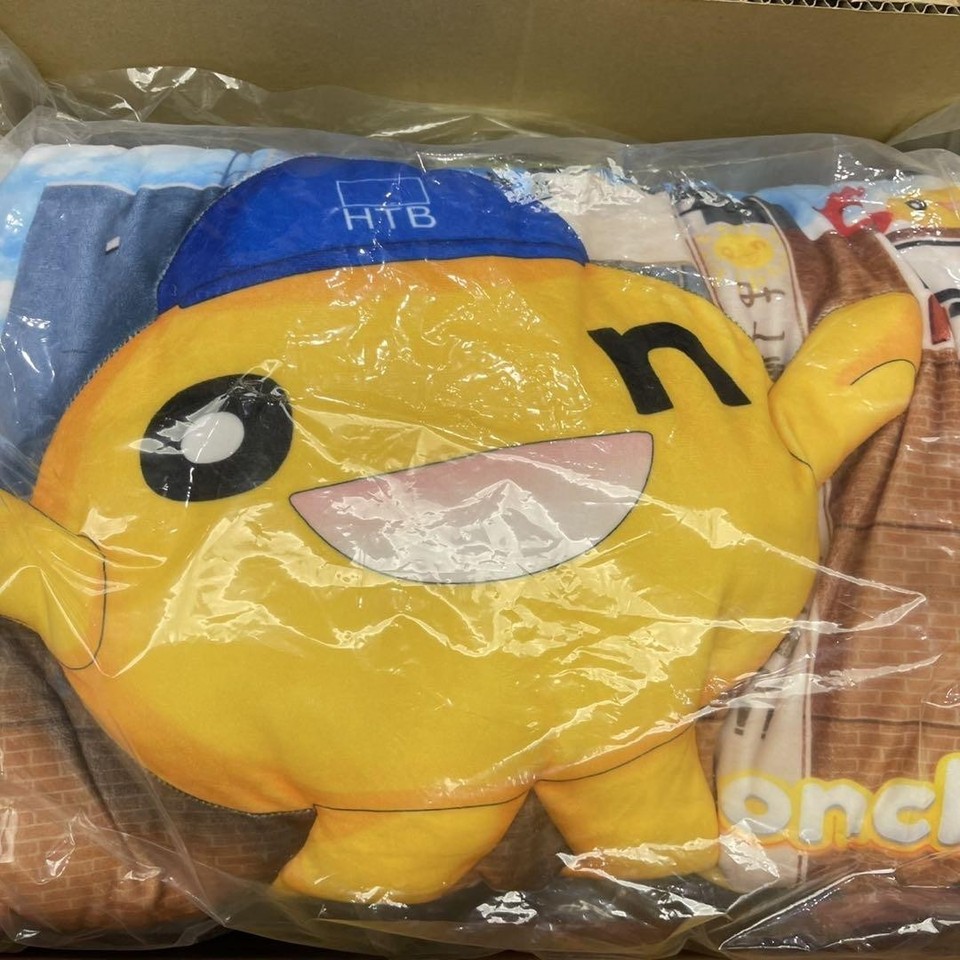 Huge Anime Merchandise Lot Over 550 Items Badges Keychains Standees ...