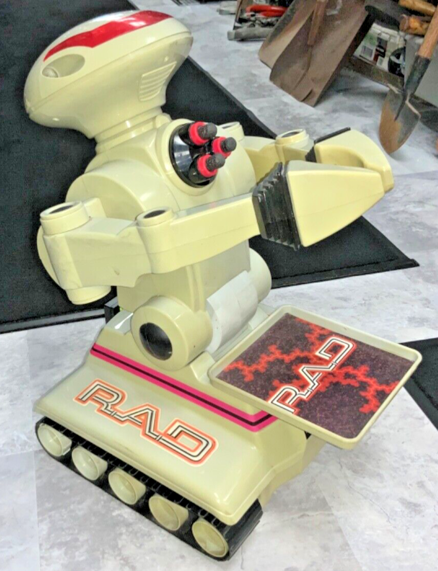 Vintage 1998 Toymax RAD R/C Robot w/ Controller & Battery Pack ...