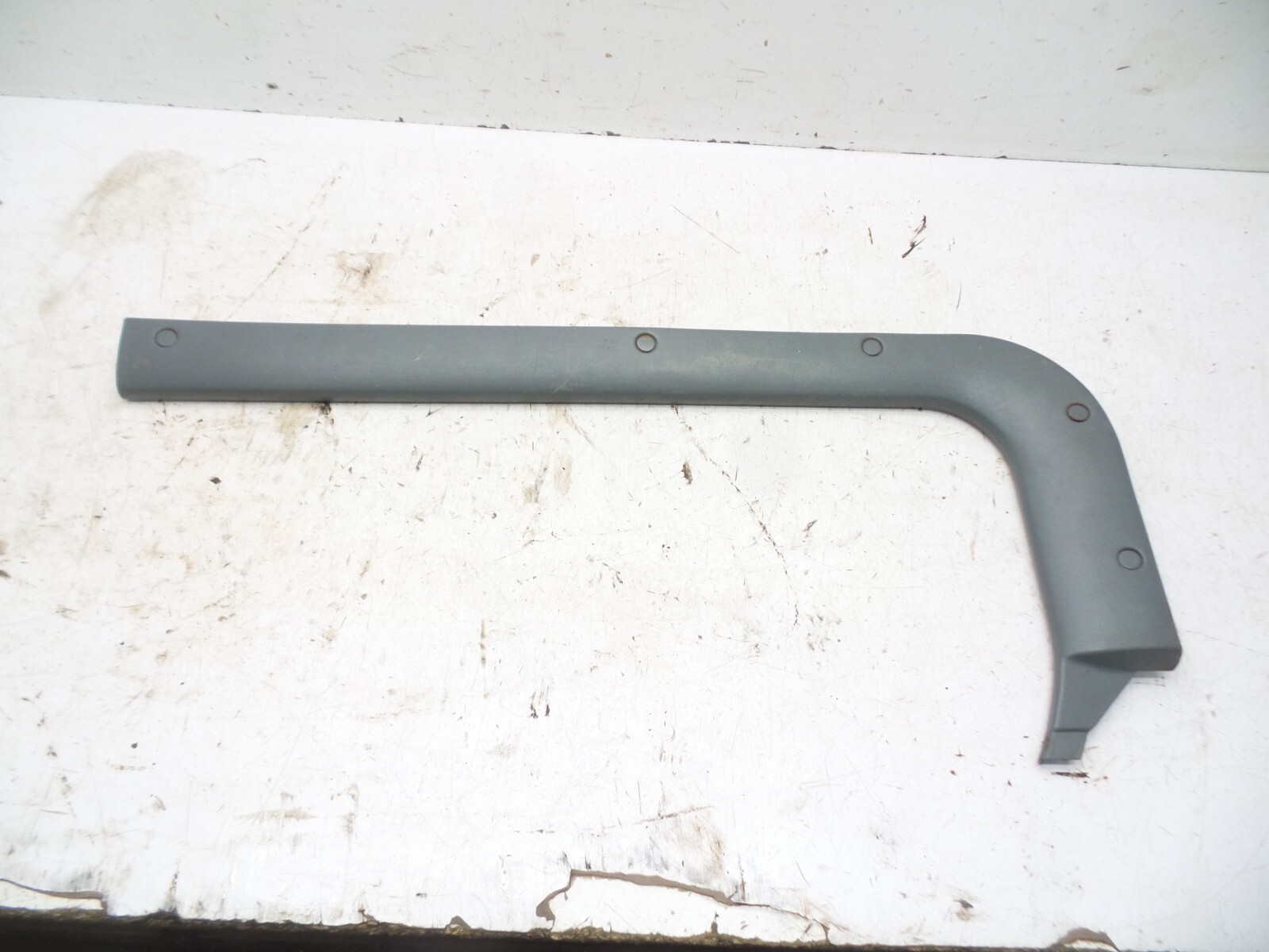 85-88 FIERO ORIGINAL PASSENGER RIGHT SIDE LOWER DOOR TRIM PANEL | eBay