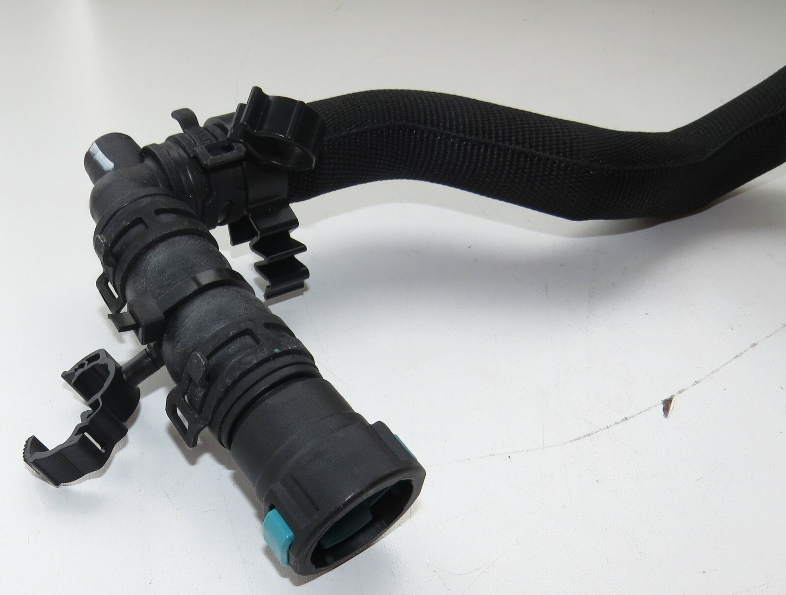 Land Rover Range Rover 2016 2017 2018 OEM Outlet Coolant Water Hose ...