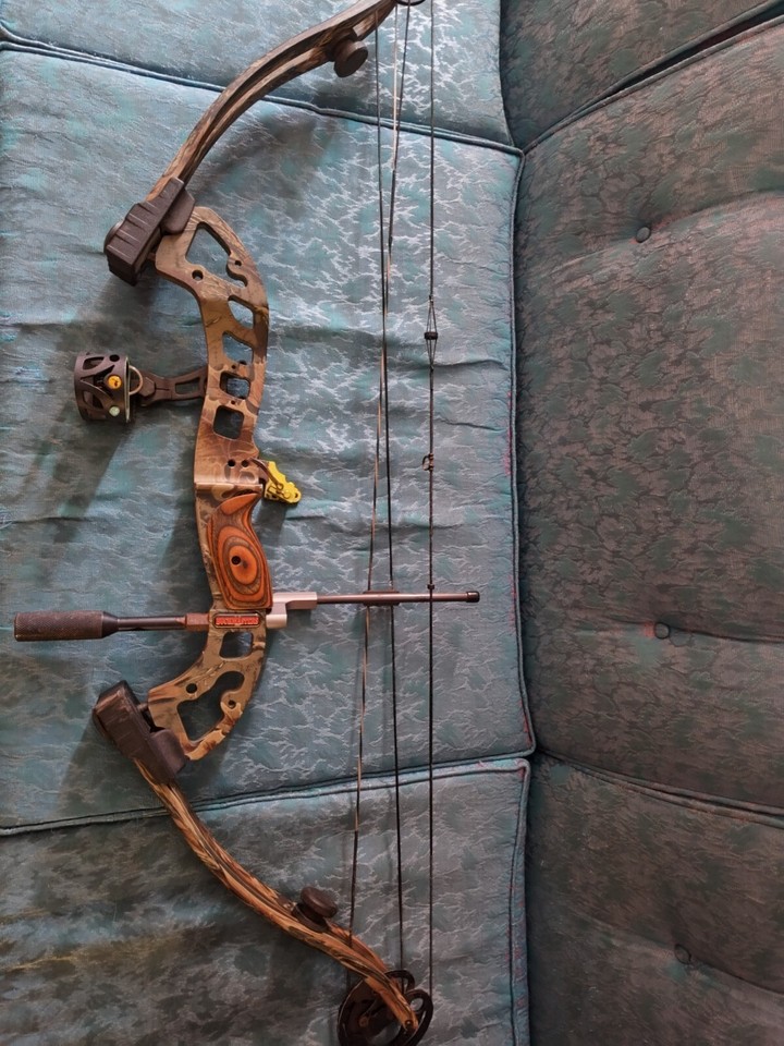 Jennings Archery Buckmasters 31" . Draw Right Handed Compound Hunting ...