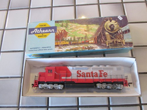 athearn SANTA FE powered engine HO scale | eBay