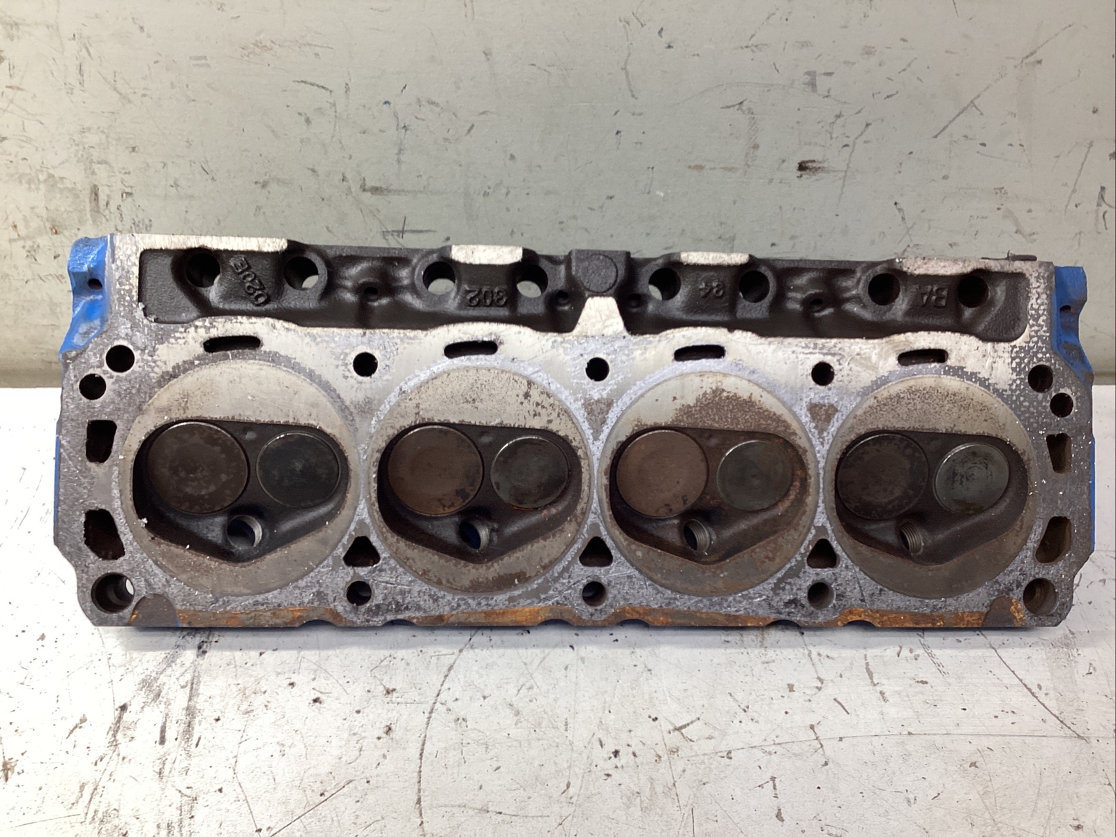 1972 / 1974 FORD 302 CYLINDER HEAD UNMATCHED SET D2OE-BA / D0OE-B ...