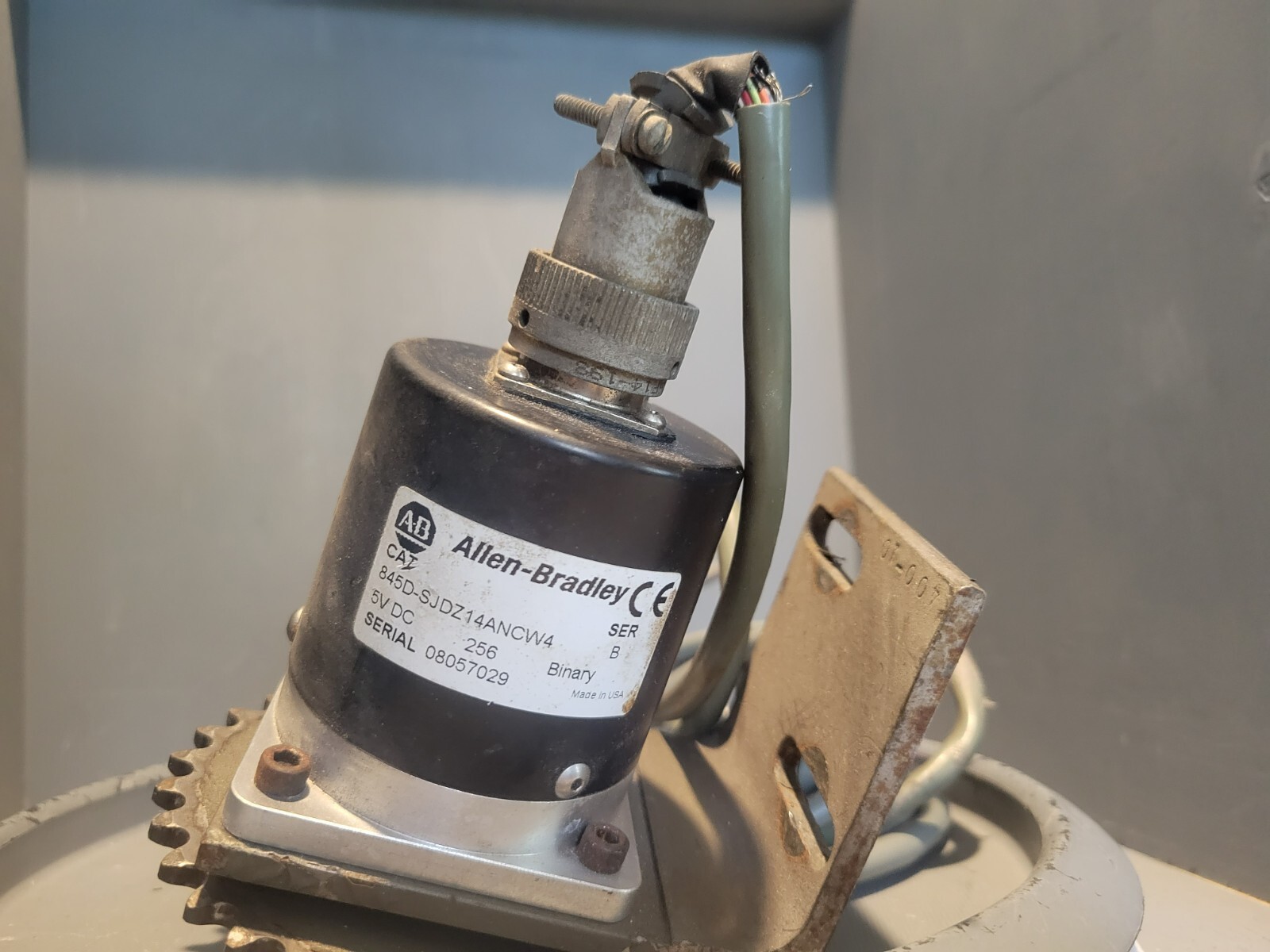 Allen Bradley Optical Absolute Encoder, Binary, 5VDC, 845D-SJDZ14ANCW4 ...