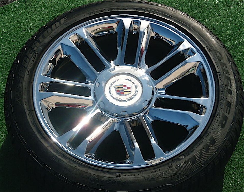 Real Genuine OEM Factory GM Cadillac Escalade 22 inch Wheel CENTER CAP ...