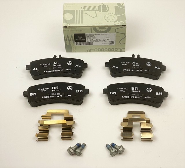Mercedes-Benz C-class AMG W205 Genuine Rear Brake Pads Set A0004203700 ...