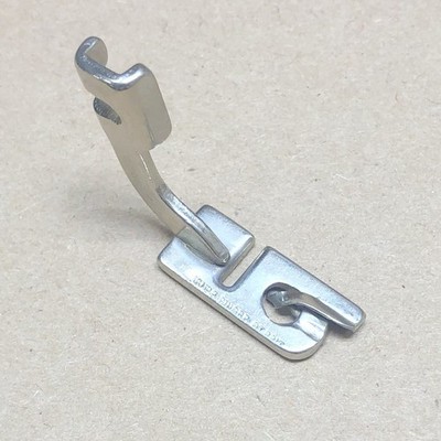 Vintage Genuine Original SINGER Rolled Hem Foot 161195 Fits All Slant ...