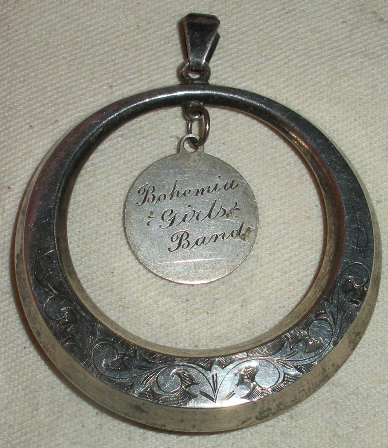 VINTAGE EARLY "BOHEMIA GIRLS BAND" ENGRAVED STERLING … - Gem