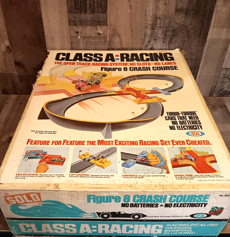 Vintage Ideal Class A Racing Figure 8 Crash Course 1972 Not Complete w ...