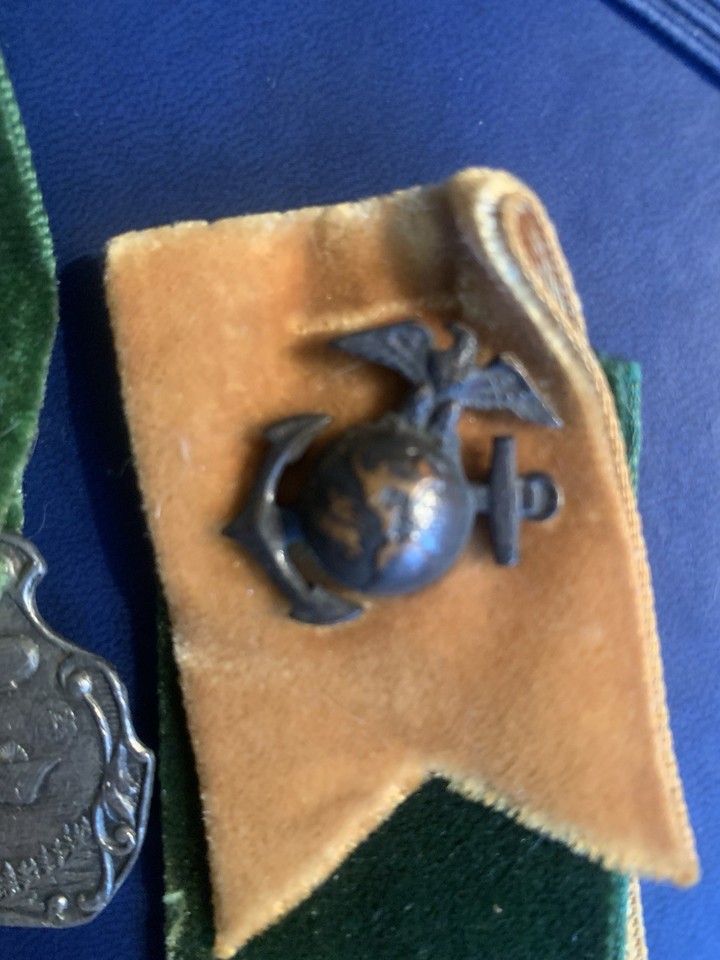 WWII Airship Zeppelin Warplane Medal/Fob Plus USMC Eagle Globe & Anchor ...