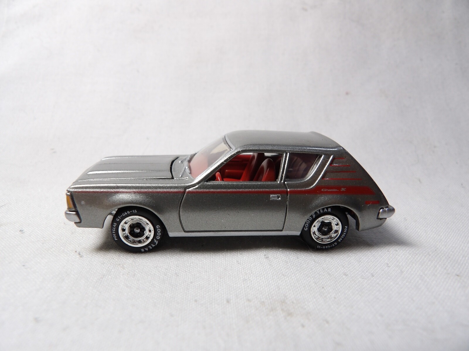 1972 AMC GREMLIN X 2006 JOHNNY LIGHTNING CLASSIC GOLD COLLECTION 1:64 ...