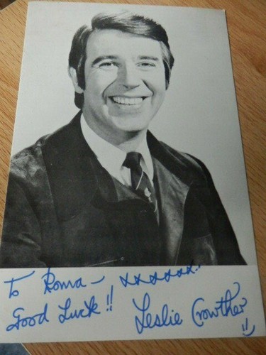 LESLIE CROWTHER - TV PRESENTER - AUTOGRAPHED PHOTO | eBay
