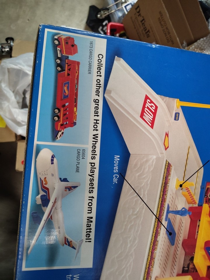 Hot Wheels Car Wash 65610-91 Sealed 1995 Shine Play Set W/ red Toyota ...