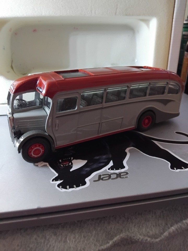 corgi AEC REGAL-R.W.CARNEY COACH LIMITED EDITION | eBay UK
