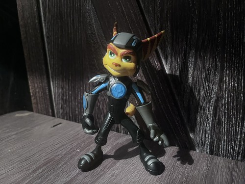 Ratchet & Clank: Holo Flux Armor Action Figure | eBay