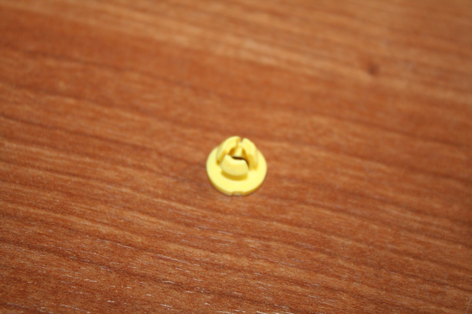 NOS GM Front Door Rod Clip 16643104 97-04 Corvette 93-02 Camaro ...