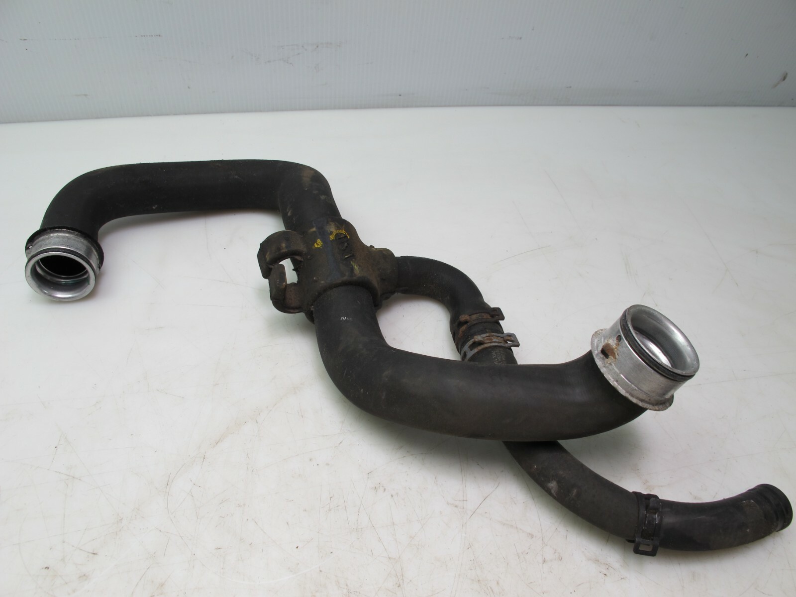 08-12 MERCEDES C300 W204 3.0L V6 RADIATOR COOLING COOLANT HOSE PIPE ...