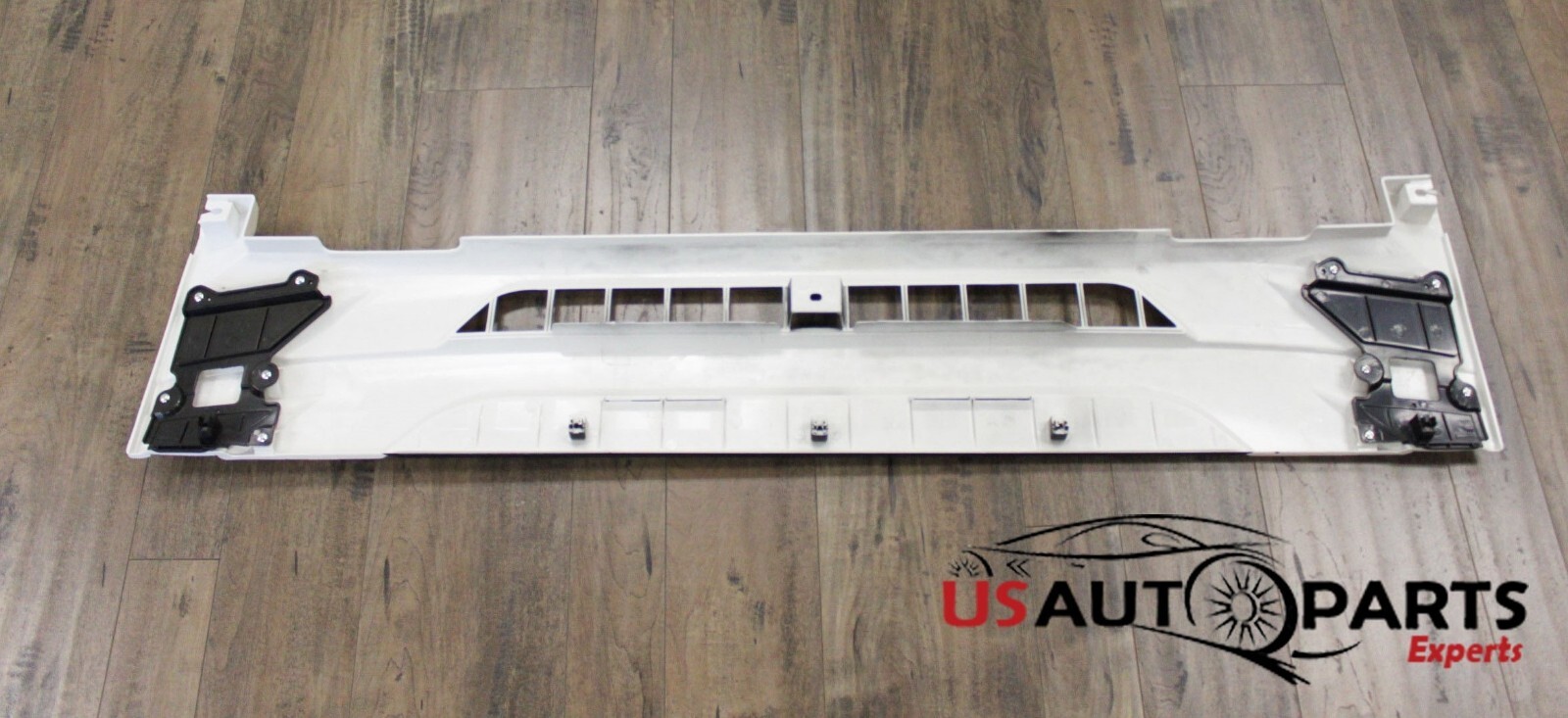 GRILLE RADIATOR For ISUZU NPR NQR NPR-HD 2015-2019 WHITE COLOR 2008 ...