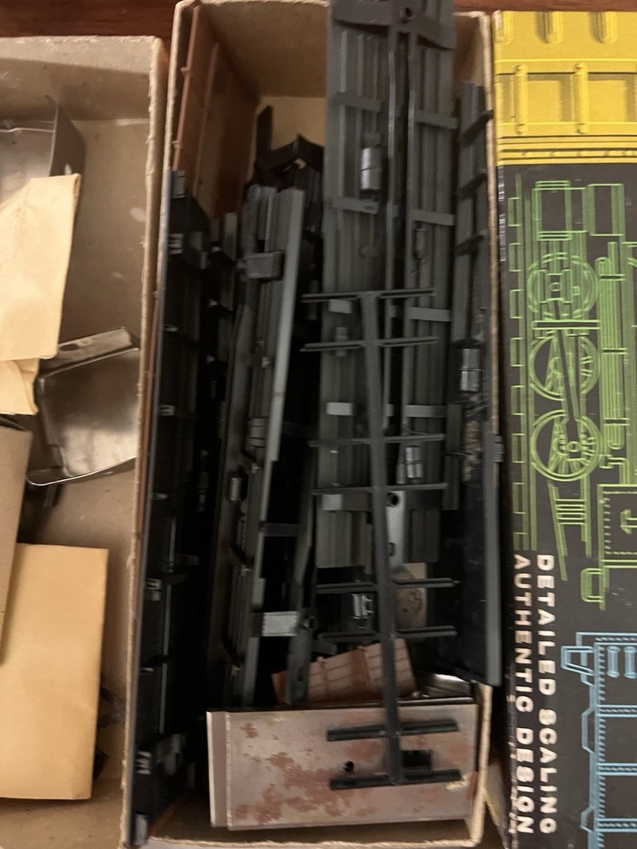 Ho Scale Spare Parts Lot Athearn Roundhouse Others As See In Photos ...