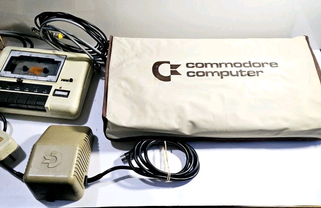 Commodore 64 Computer, Original Cassette Player & Leads, 15x Games & 2 ...