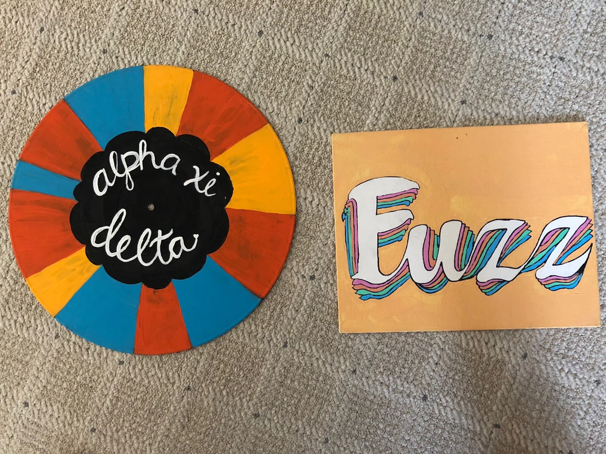 Alpha Xi Delta Hand Sign