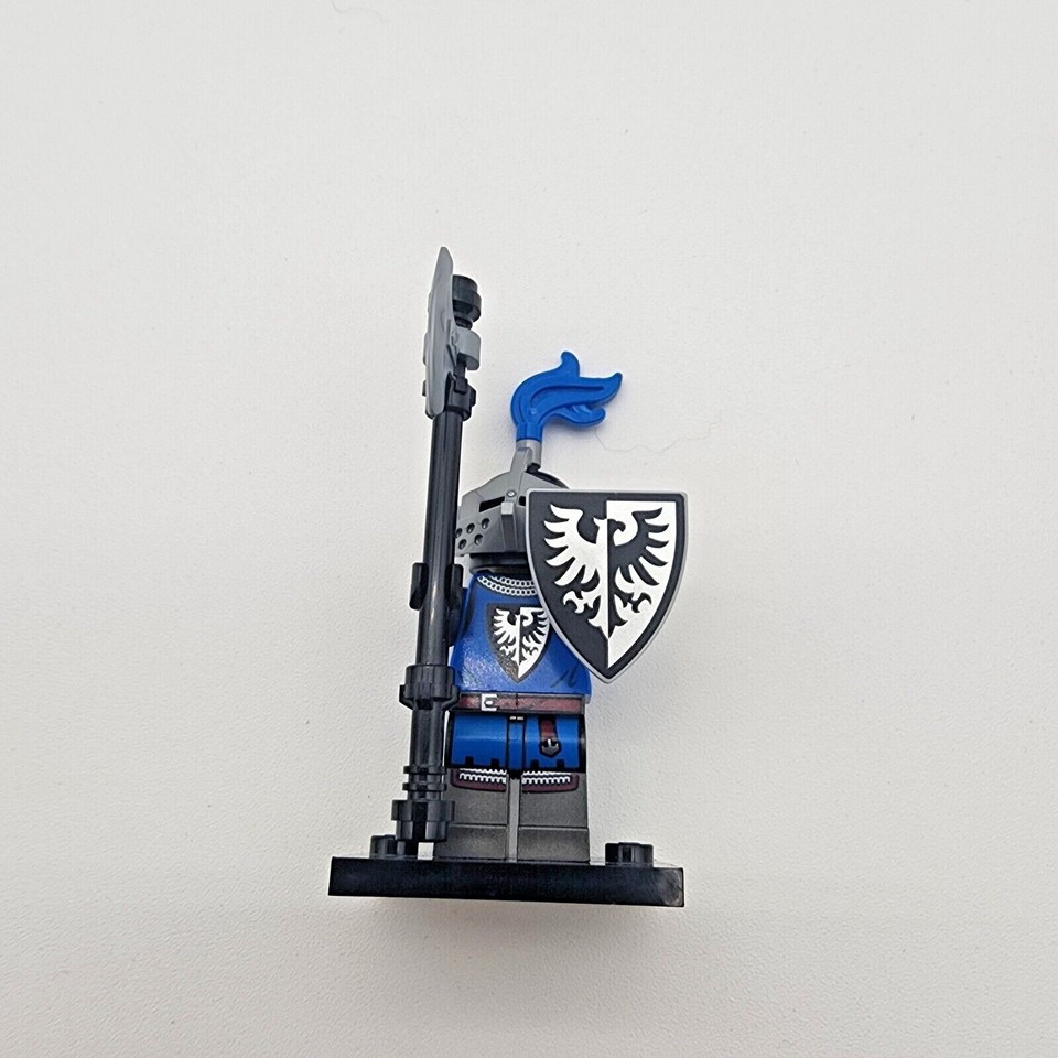 LEGO CASTLE LION KINGHTS,BLACK FALCON MINI FIGURES,WEAPONS,ARMOR ...