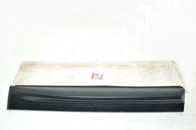 LR Range Rover Sport L320 Front Right Door Lower Molding LR024160 OEM ...