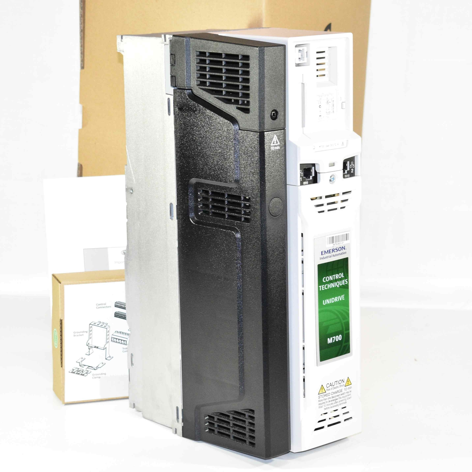 Emerson Control Techniques Unidrive M700 7,5kW / 11kW M700-044-00172 A ...