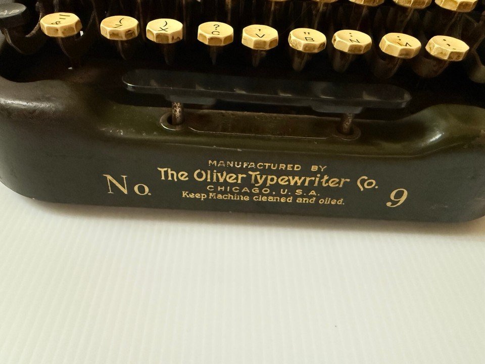 Rare Antique 1900's Oliver No 9 BATWING Typewriter with Cover (no base ...