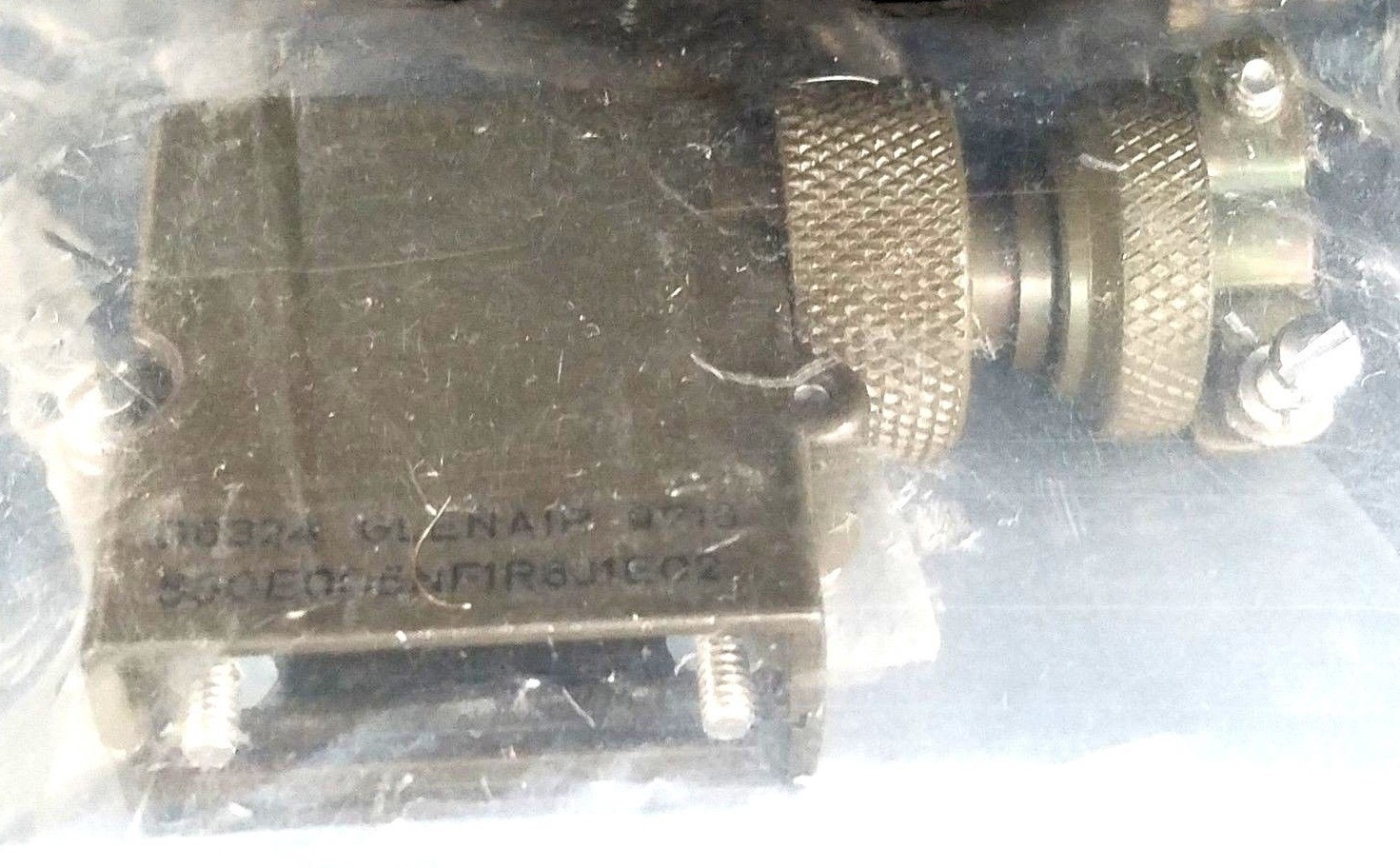 Glenair Metal Shielded Serial 9-pin D-Sub Backshell Right Angle 90 Deg ...