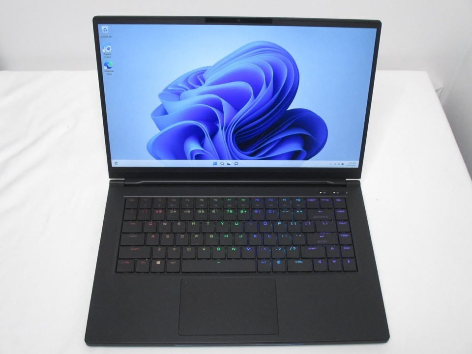 Intel Whitebook 15.6" 144Hz FHD i7-9750H 16GB 500GB SSD RTX 2070 Gaming ...