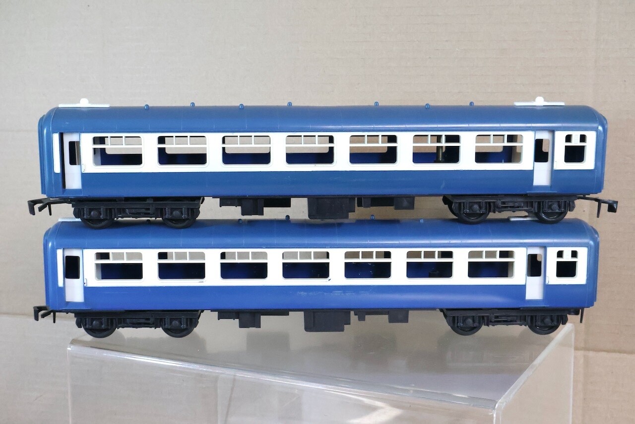 TRIANG BIG BIG TRAIN RV257 O GAUGE BR BLUE WHITE MK2 OPEN COACH oi ...