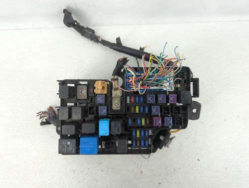 2011-2012 Mazda 3 Chassis Control Module Ccm Bcm Body Control CVS6G | eBay