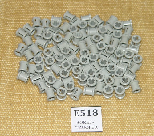 LEGO Parts: Technic Bush 3713,4265c 1/2 Smooth, 4265a,4265b 1/2 Toothed ...