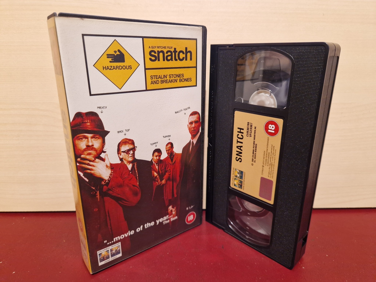 Snatch - Vinnie Jones - Brad Pitt - PAL VHS Video Tape (T69) | eBay