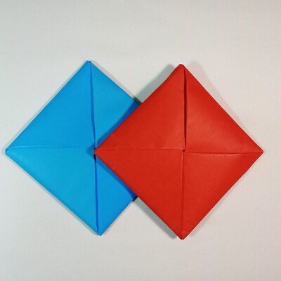 Ddakji Traditional Korean Flipping Game Flip challenge Blue & Red Paper ...