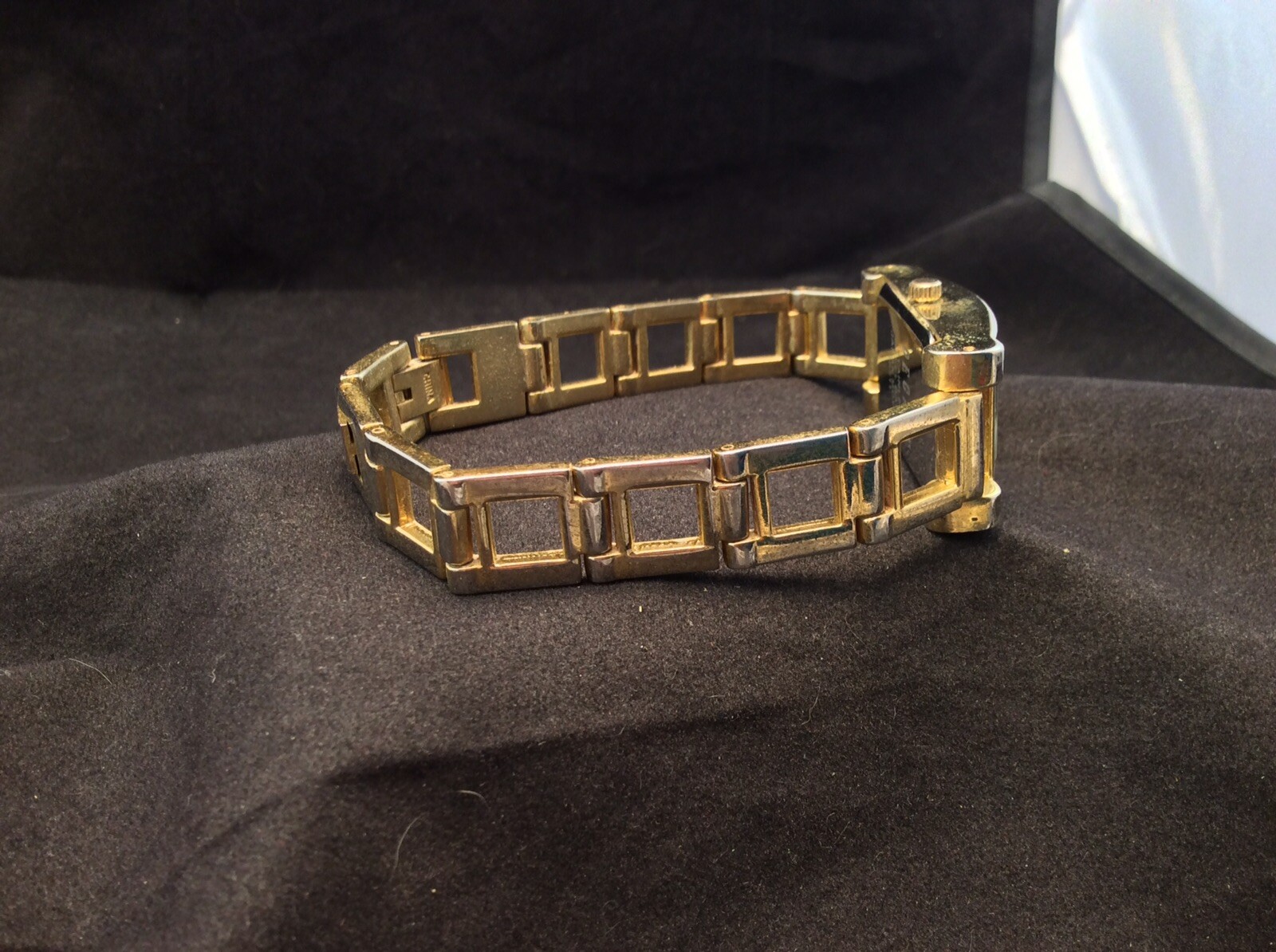 Decade Women's Gold Tone Open Link Bracelet Quartz Watch With ...