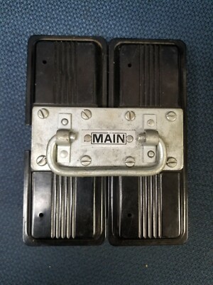 Fuse Blocks & Holders - Pull Out Fuse Block