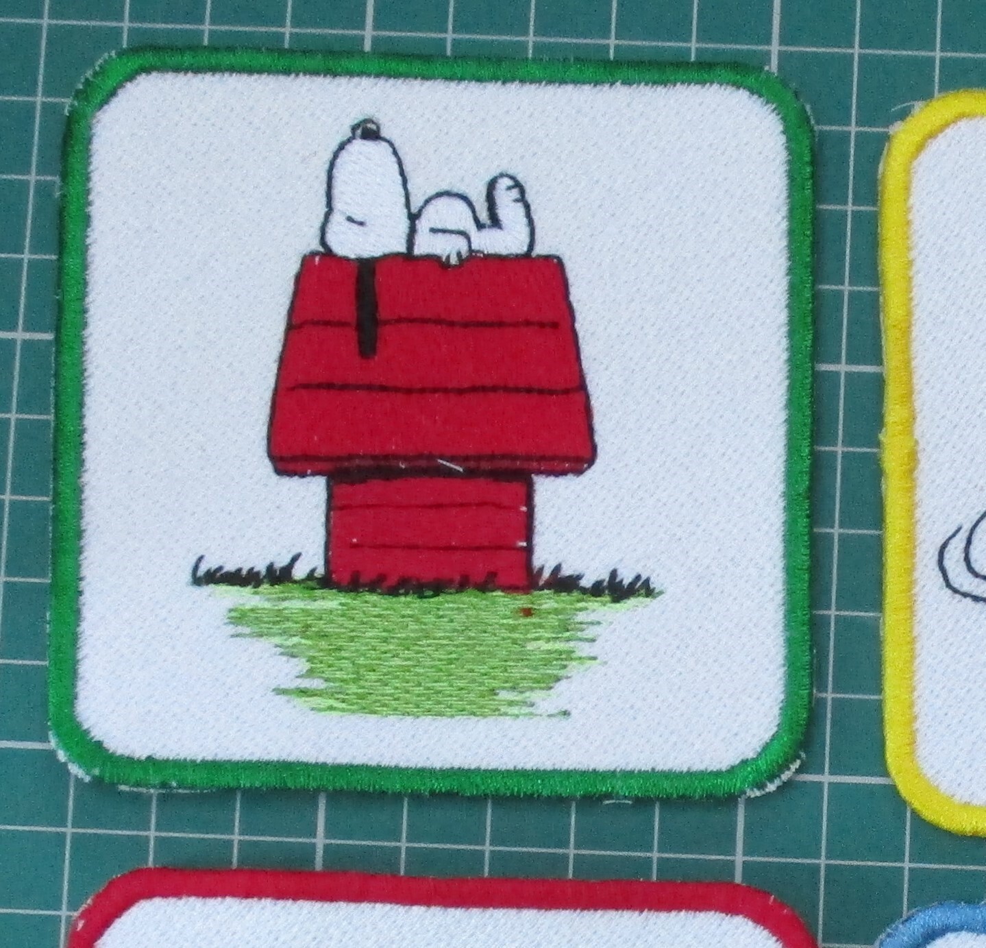 PEANUTS EMBROIDERED SEW ON PATCHES/BADGES-SNOOPY/WOODSTOCK | eBay UK