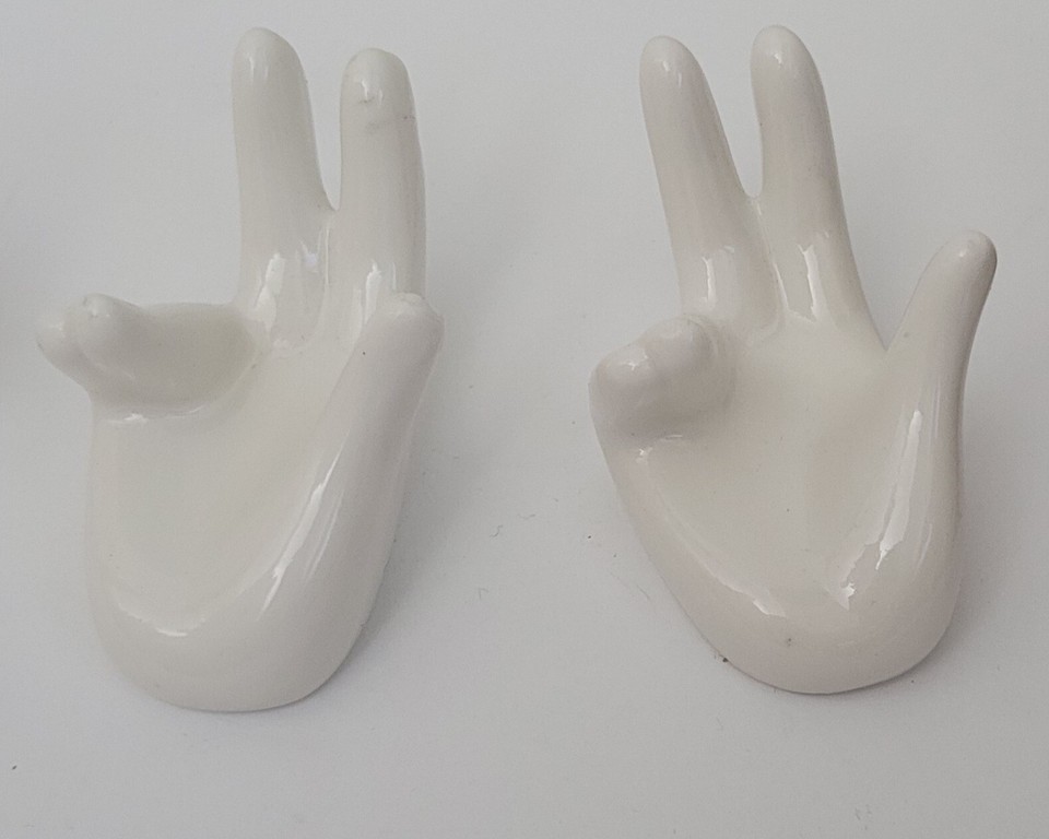 Small Ceramic Hands Great For Displaying Or Holding Small Objects 3 X 1 ...