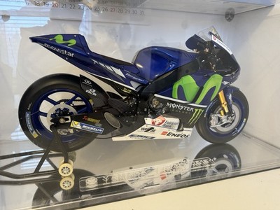 Yamaha YZF-M1 Moto GP R1 R6 Valentino Rossi Diagostini Hand Built Model ...