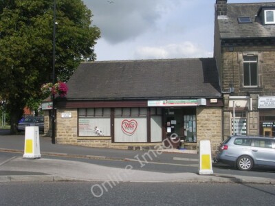 Photo 6x4 Yorkshire Vets - Station Road Horsforth c2011 | eBay UK