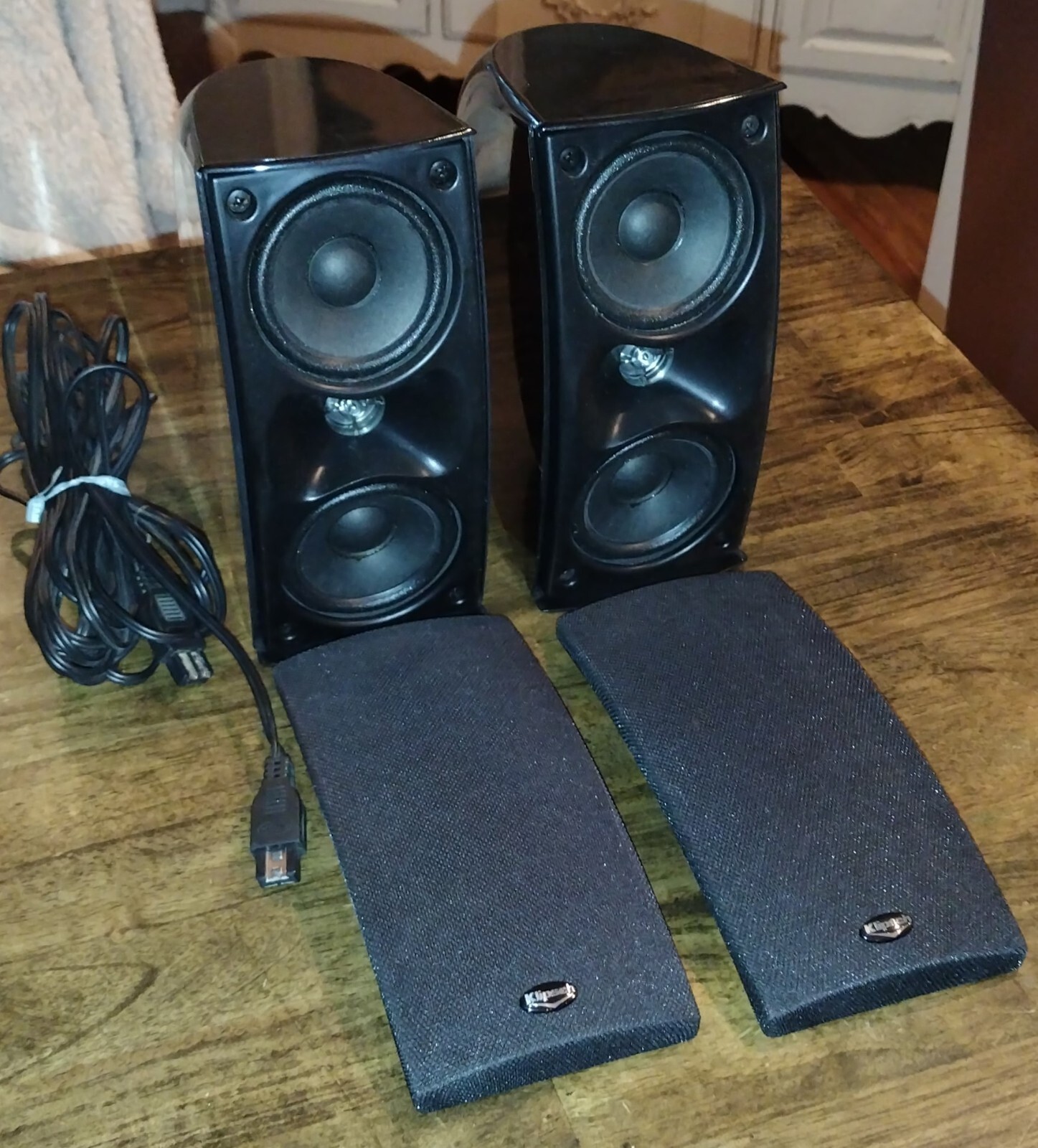 Klipsch CS-700 L/R Satellite Speakers w/ ONE CORD | eBay