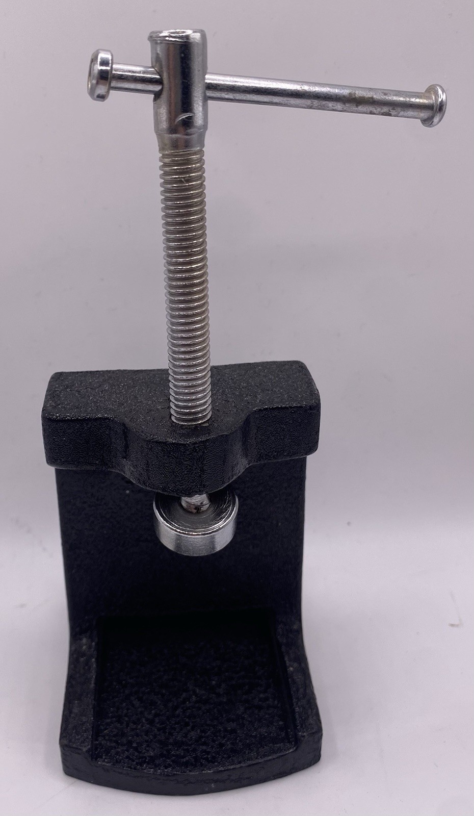 jeweler's tool 3 1/2" by 2 1/8" by 3" bench anvil mounting holder vise ...