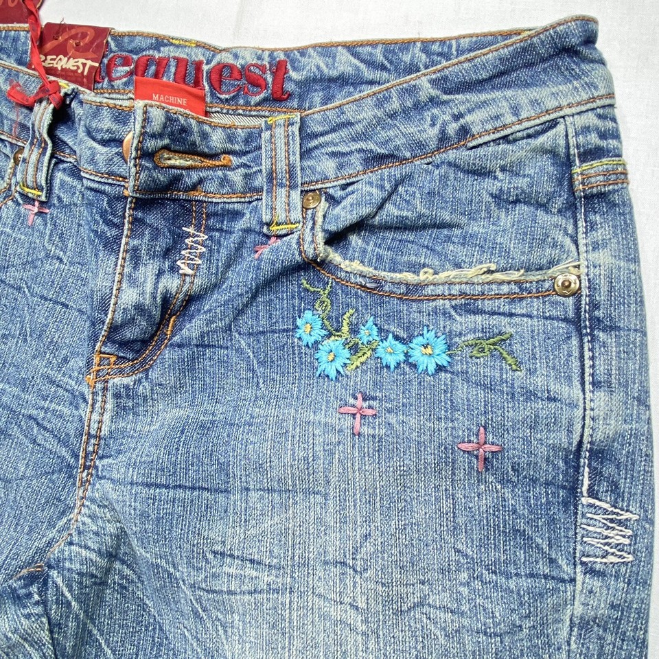 Request jeans women’s Size 29 Washed Denim Style 91338 Embroidered ...