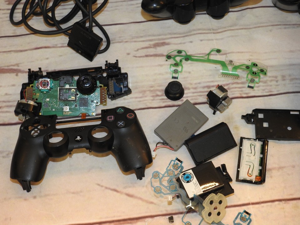 Lot Of 8 Playstation 2 3 PS2 PS3 XBox 360, XBox One Remotes for Parts ...